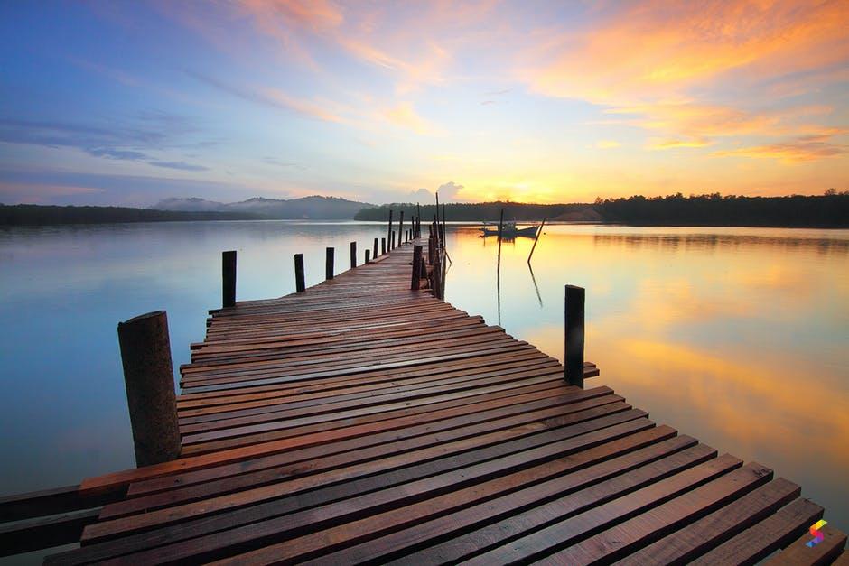 Define Walkway, Walkway Meaning, Walkway Examples, Walkway Synonyms ...