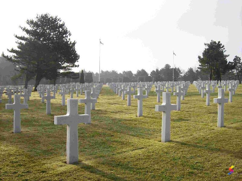 Define Graveyard, Graveyard Meaning, Graveyard Examples, Graveyard ...